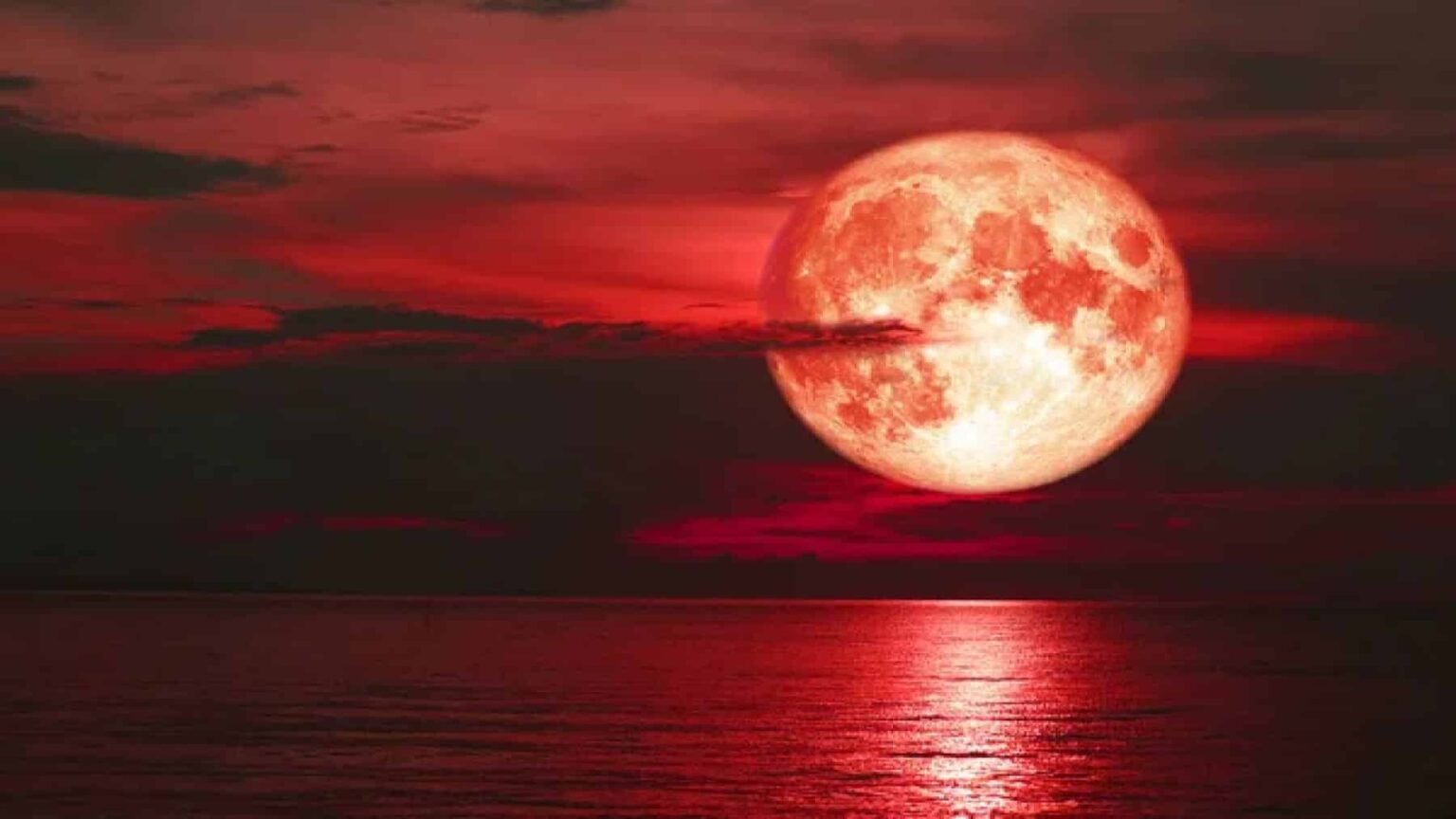 Holi, will the moon turn red? When will ‘blood moon’ visible in India ...